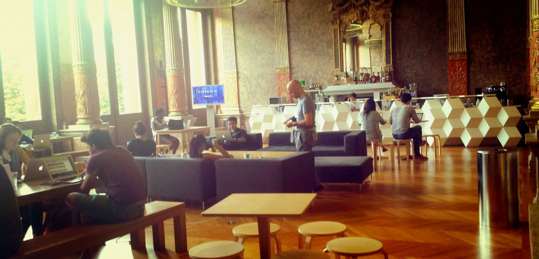 The 10 best places to work in Paris! - Live Paris like a local